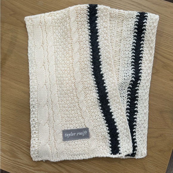Taylor Swift | Accessories | Taylor Swift Cardigan Folklore Scarf ...